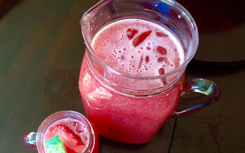 Agua Fresca de Sandía y Fresas - Vero Hoy